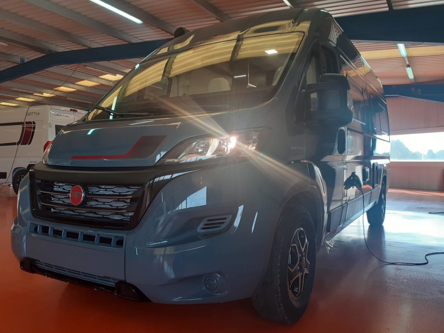 ROLLER TEAM FIAT DUCATO LIVINGSTONE ADVANCE 4 VAN SELEKT AUTOMATICA ...